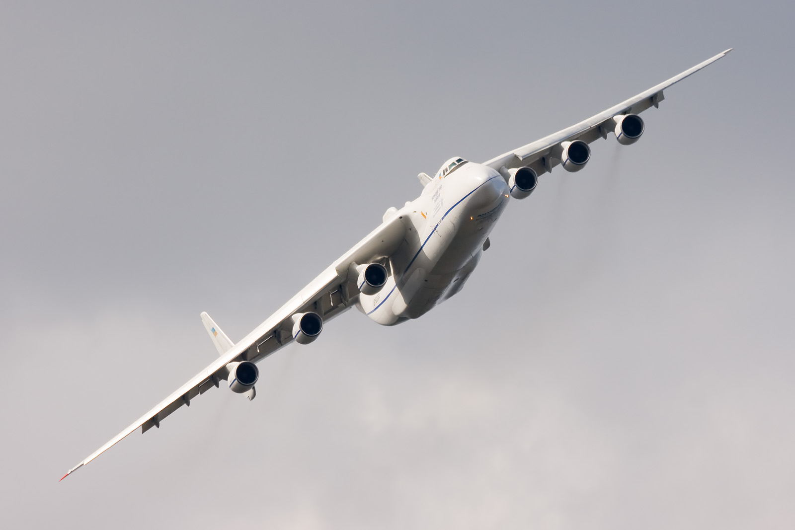 l'An-225 : le plus grand avion du monde s'installe en Chine ? | East ...