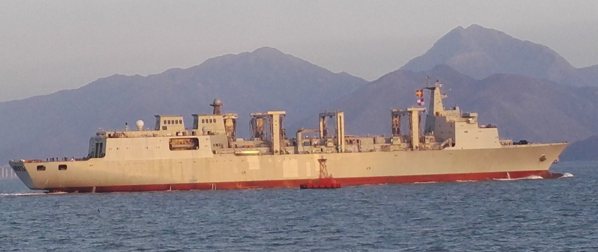 Type 901 : Un 2ème pétrolier ravitailleur pour les porte-avions chinois ...