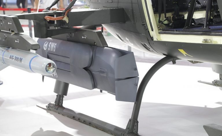 l'Hélicoptère de combat léger Z-19E réussit son premier vol | East Pendulum