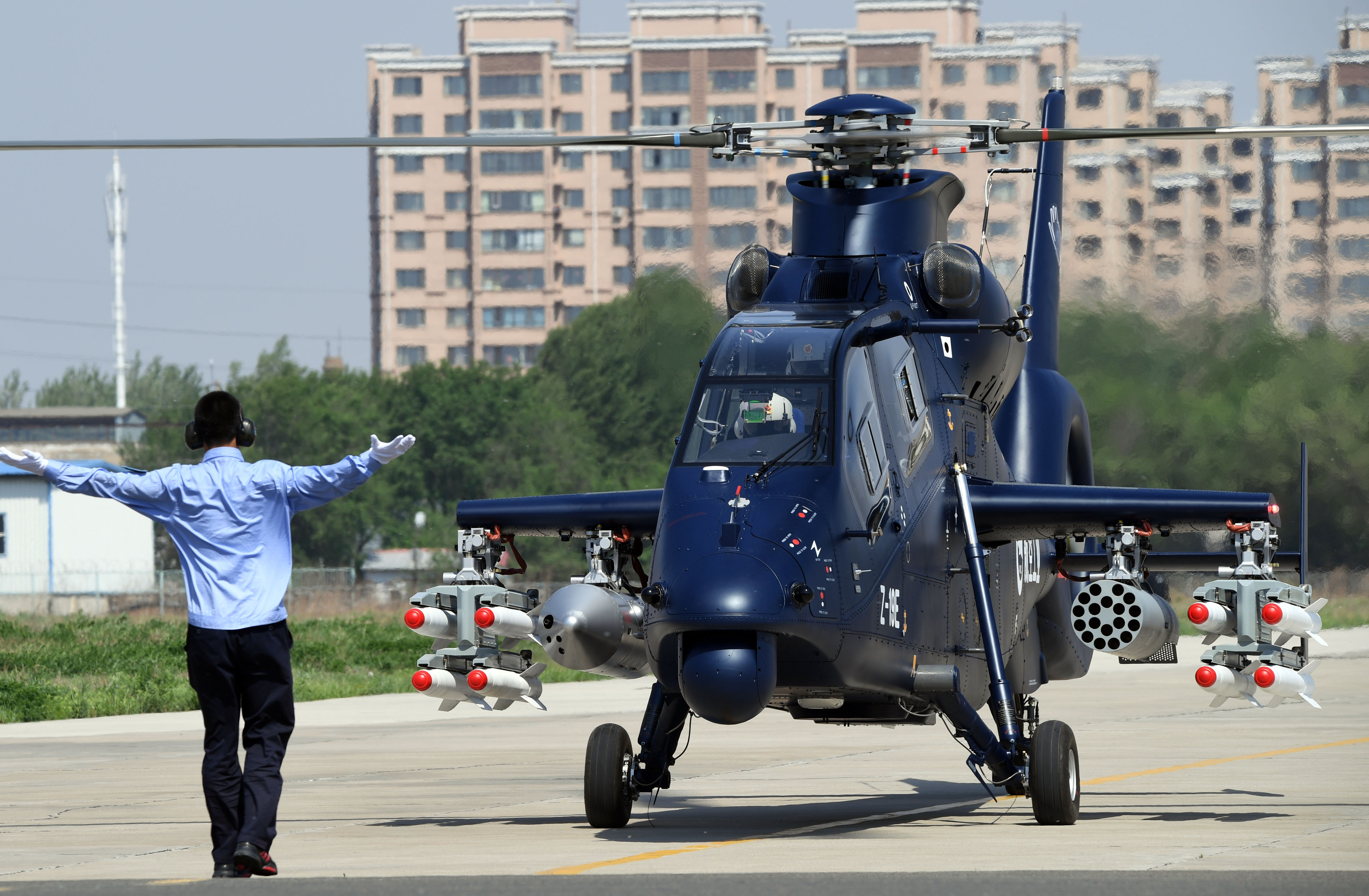 l'Hélicoptère de combat léger Z-19E réussit son premier vol | East Pendulum